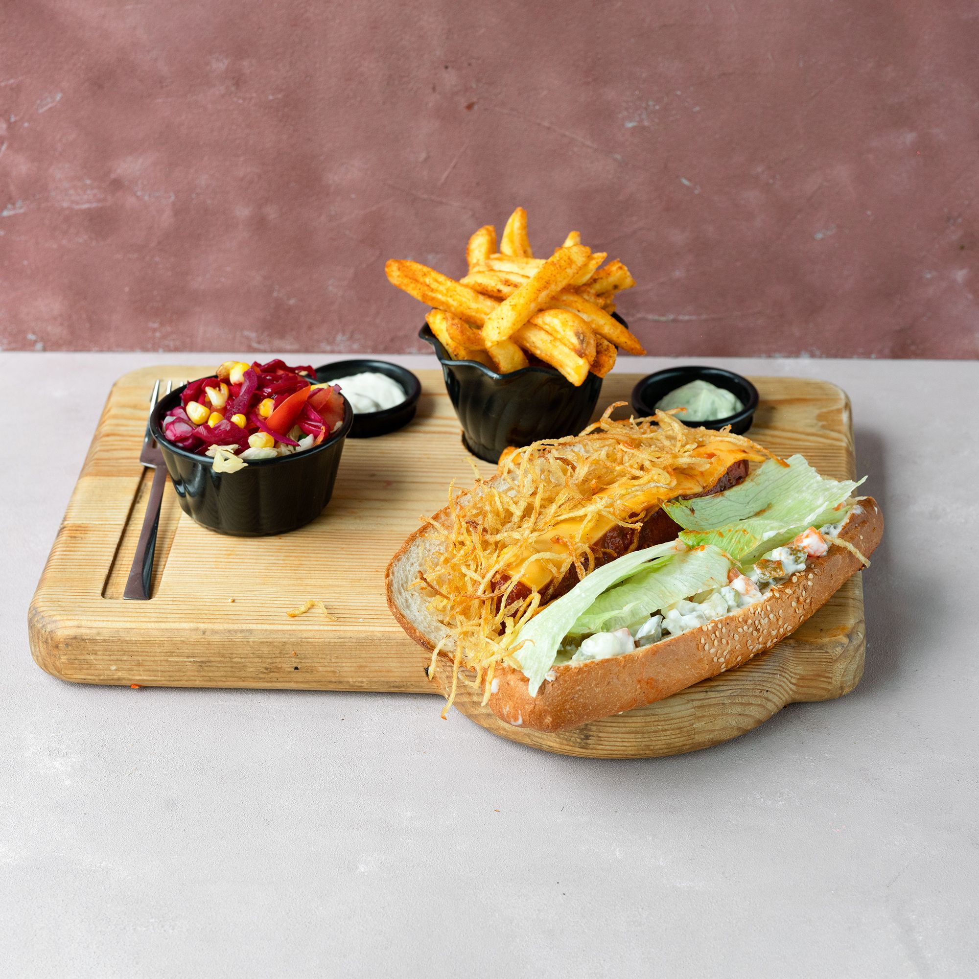 Motto Queen Hot Dog – Motto Burger